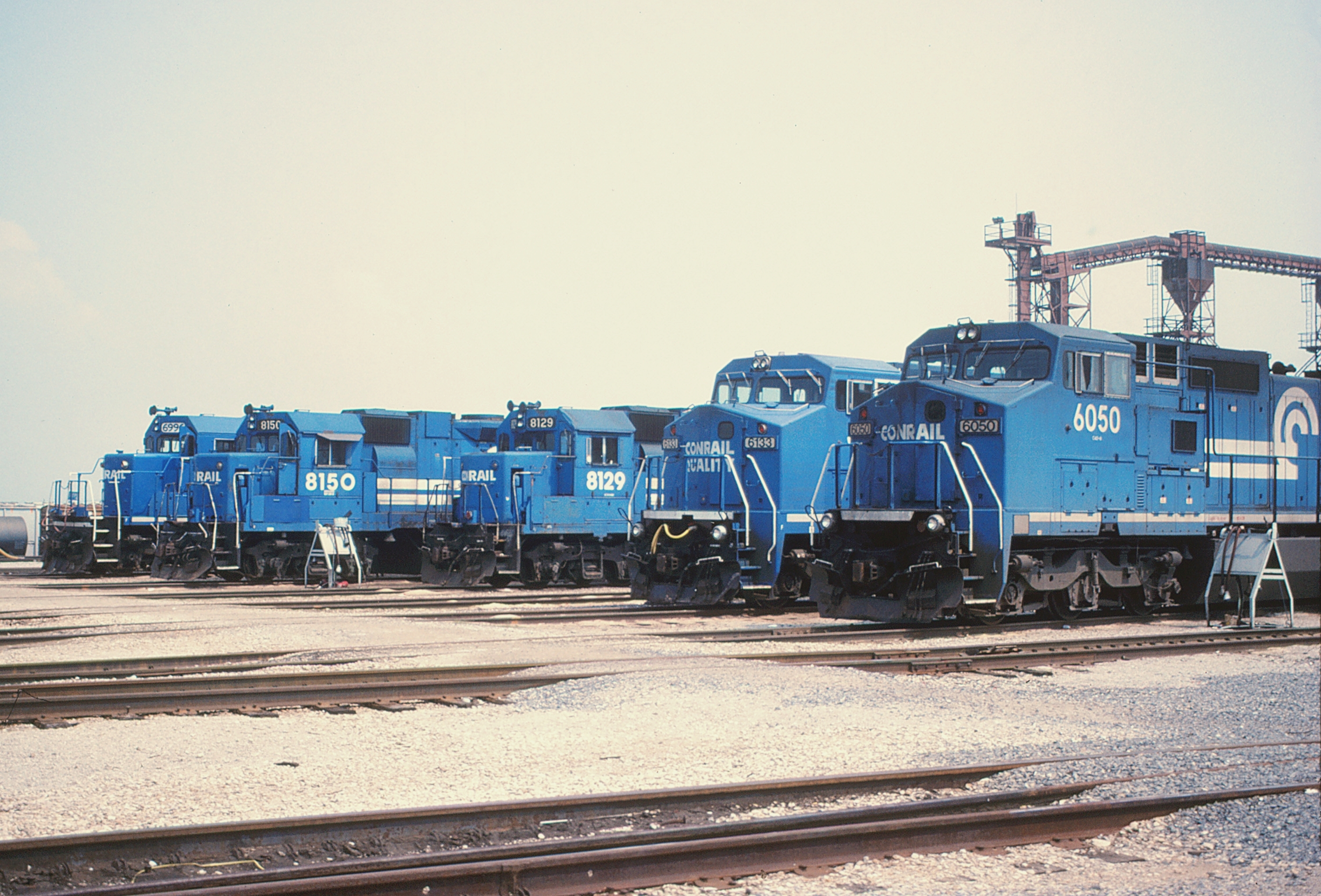 CR 6050 and others at Buckeye Yard E.F. 7/4/94 | Conrail Photo Archive